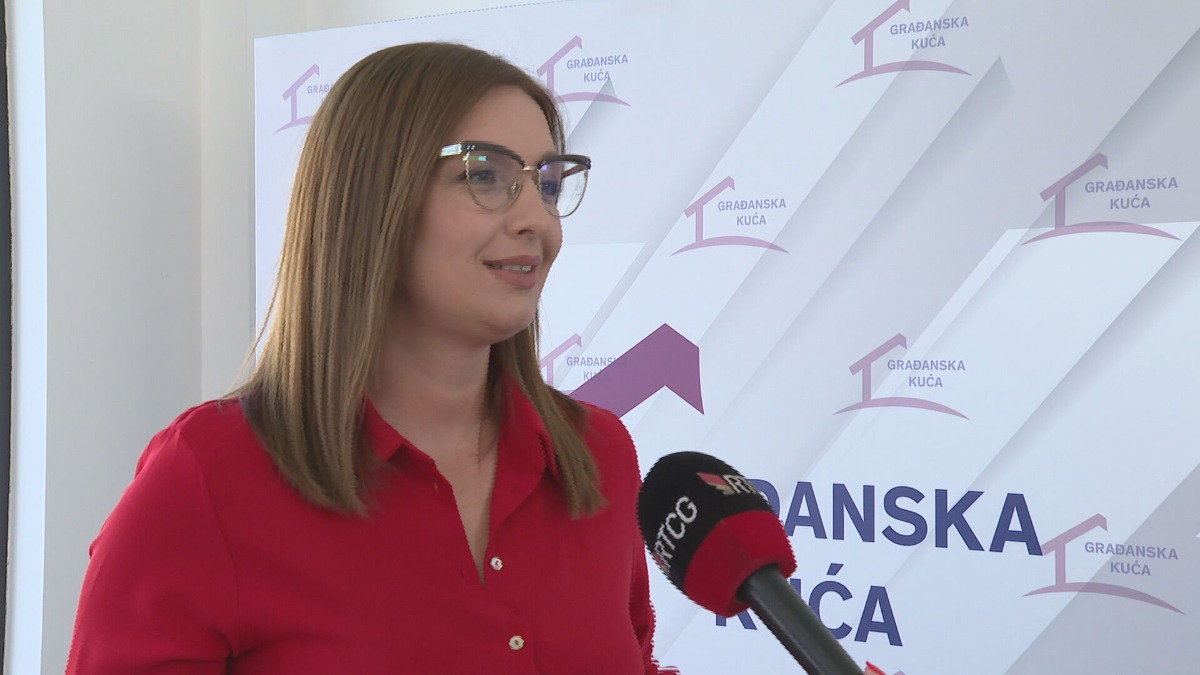 Novinarki RTCG nagrada za najbolju priču o Romima :: Društvo :: RTCG - Radio Televizija Crne ...