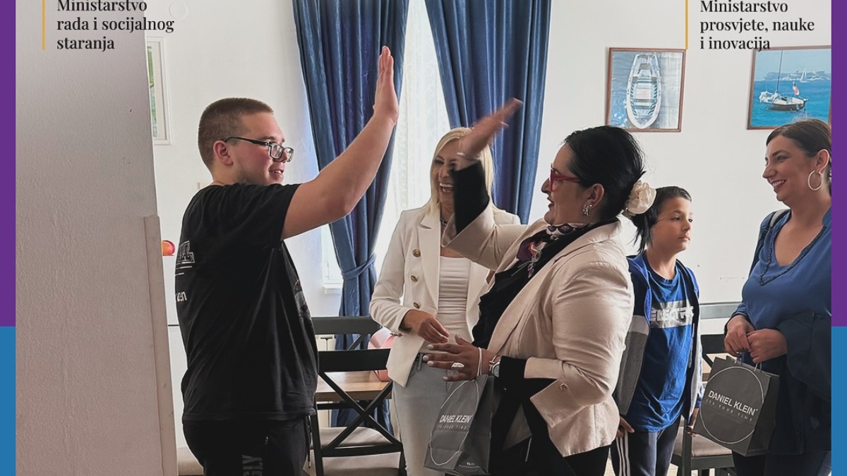 Ministarke posjetile Dom u Bijeloj, maturantima uručile poklone :: Politika :: RTCG - Radio ...