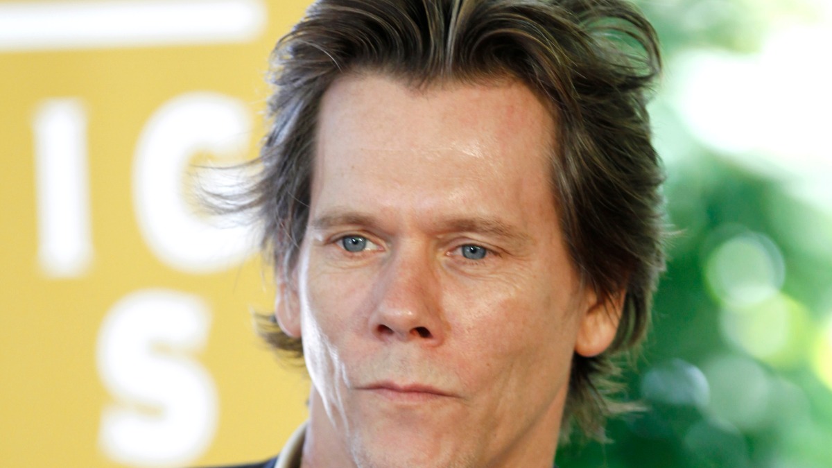 Kevin Bejkon se maskirao i isprobao život „običnog“ čovjeka :: Zanimljivosti :: RTCG - Radio ...